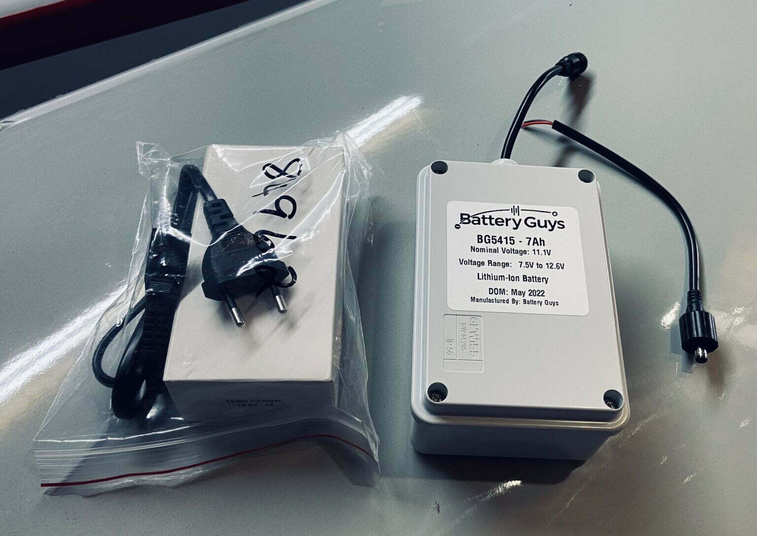 Battery Guys 7ah Li-Ion Fish Finder Battery and Charger (Pigtail ...